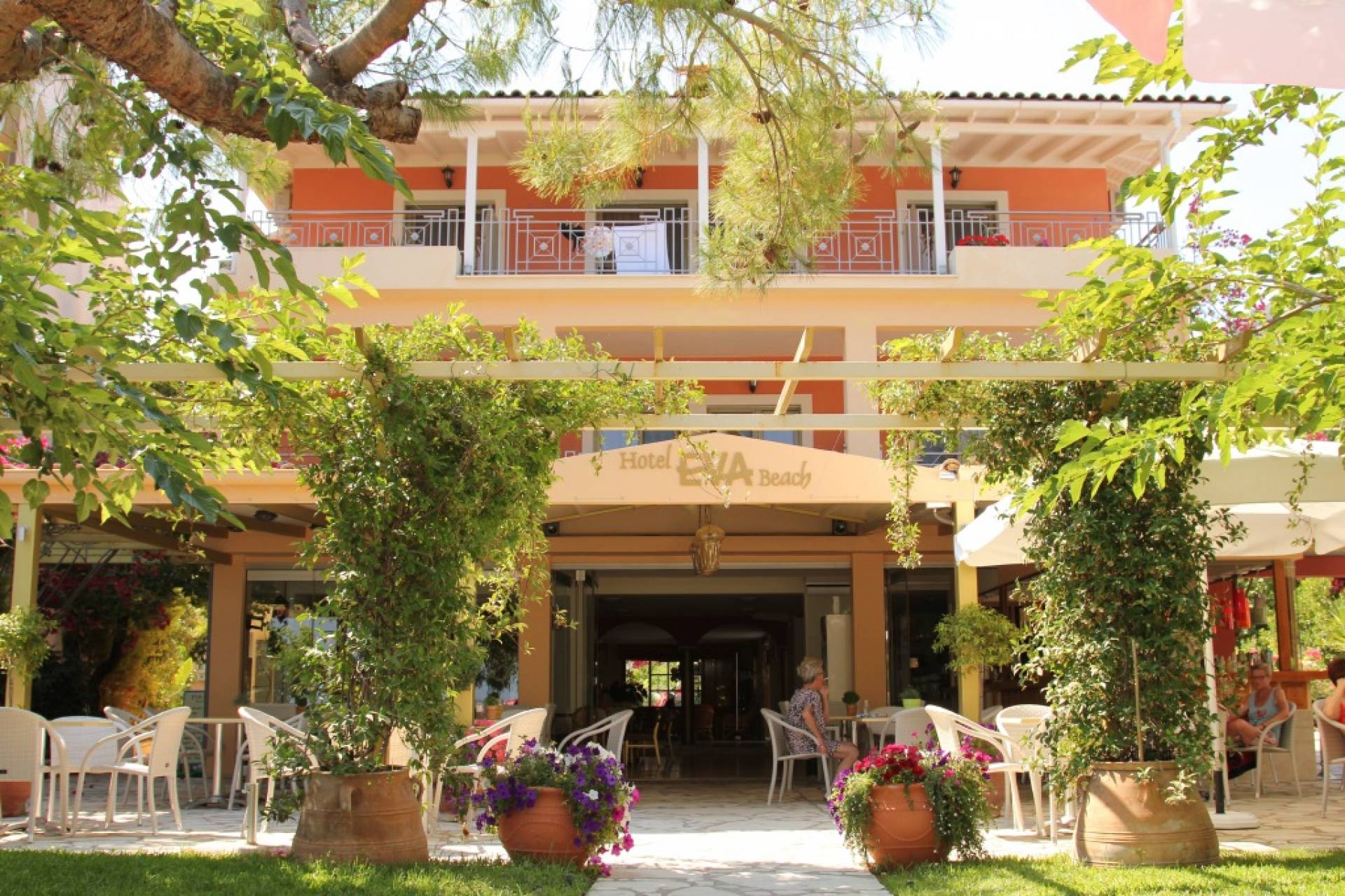 Hotel Eva Beach 3* - Putovanja sa obročnim plaćanjem do 12 rata